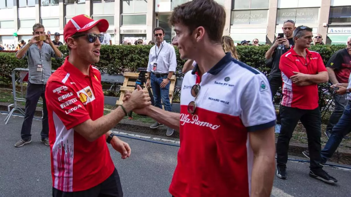 Charles Leclerc dia hisolo an'i Räikkönen ao amin'ny Ferrari manomboka amin'ny taona 2019