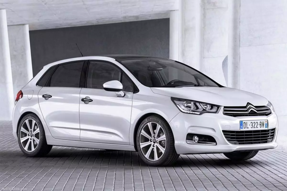 Test połysku Citroëna C4 BlueHDi 120