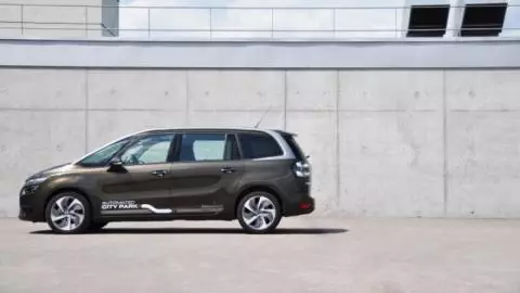 citroen c4 picasso kwụụrụ onwe ya