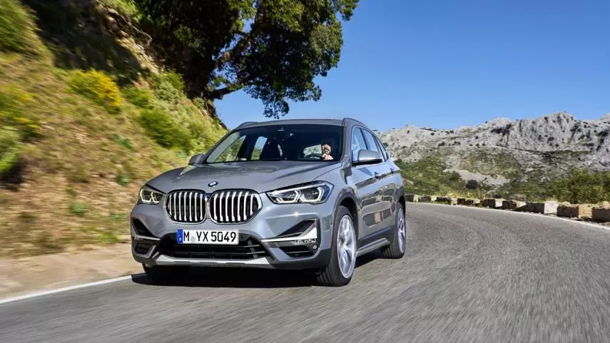 bmw-x1-અથવા-ઓડી-q3-સ્પોર્ટબેક-જે-વધુ-સારું_x1-ફ્રન્ટ છે