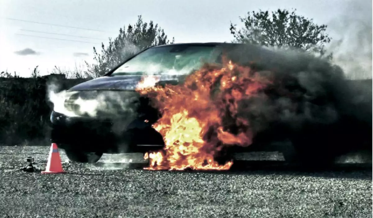 This is how a car looks after being destroyed by a fire