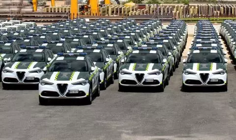 Voiture de la Garde civile Alfa Romeo Stelvio