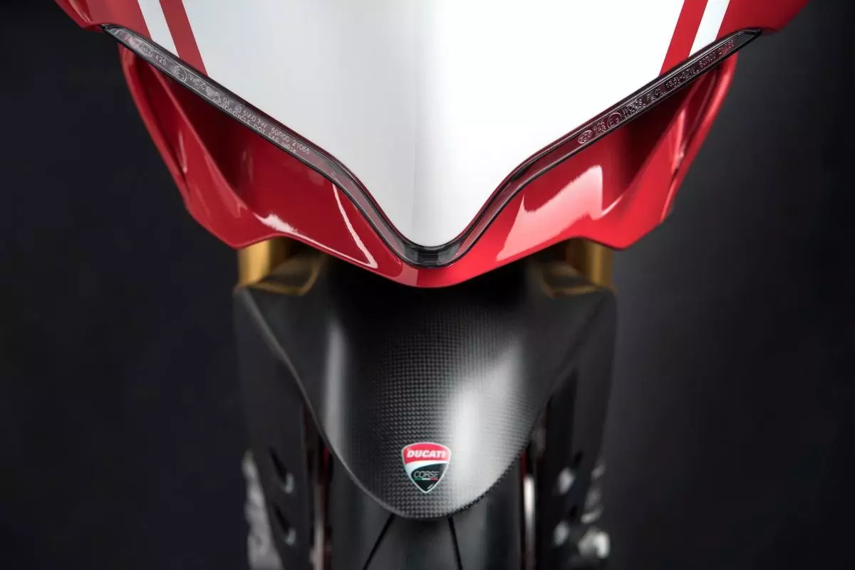 Ducati dános dentes longos co seu último anuncio: o V4 está chegando!