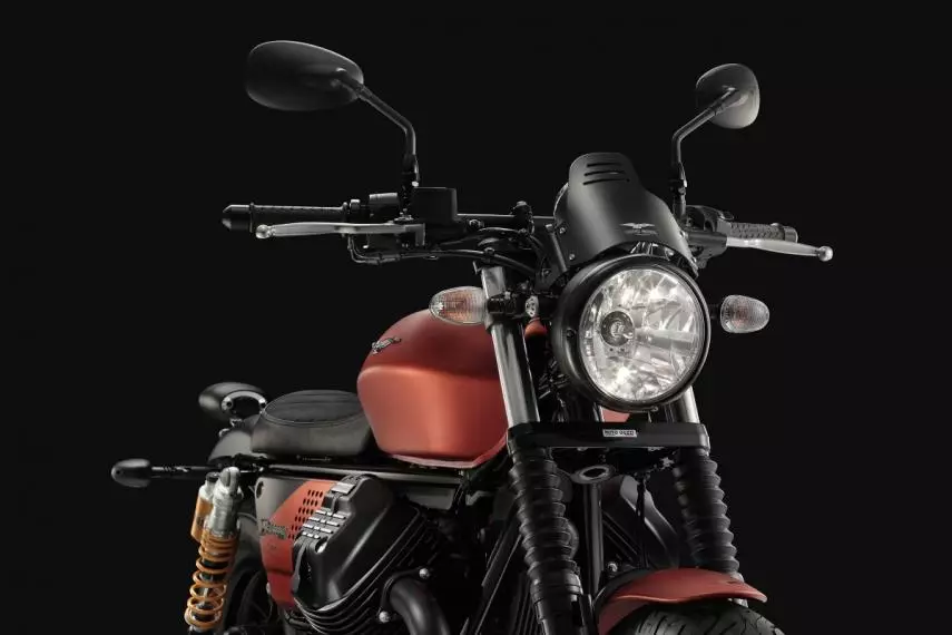 Moto Guzzi V9 బాబర్ స్పోర్ట్ 2018