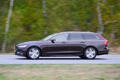 Муқоисаи Audi A6 Avant против Volvo V90 ва Mercedes E-Class Estate