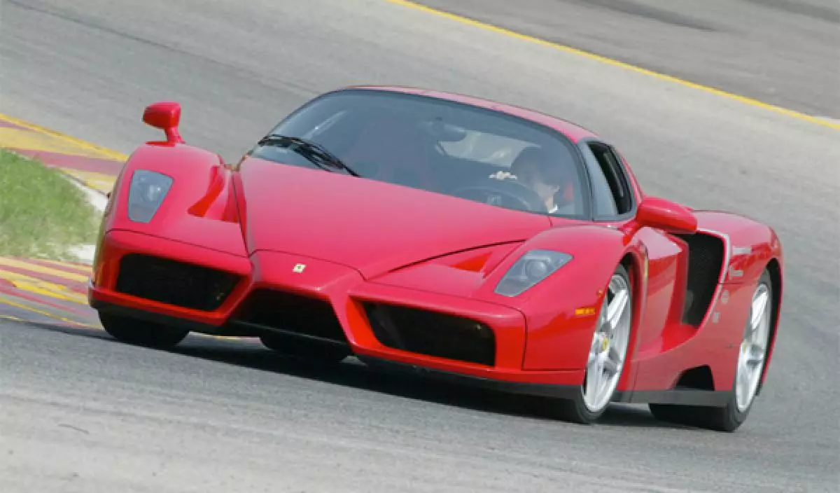 İlk hibrit Ferrari 2013'te piyasaya sürülecek