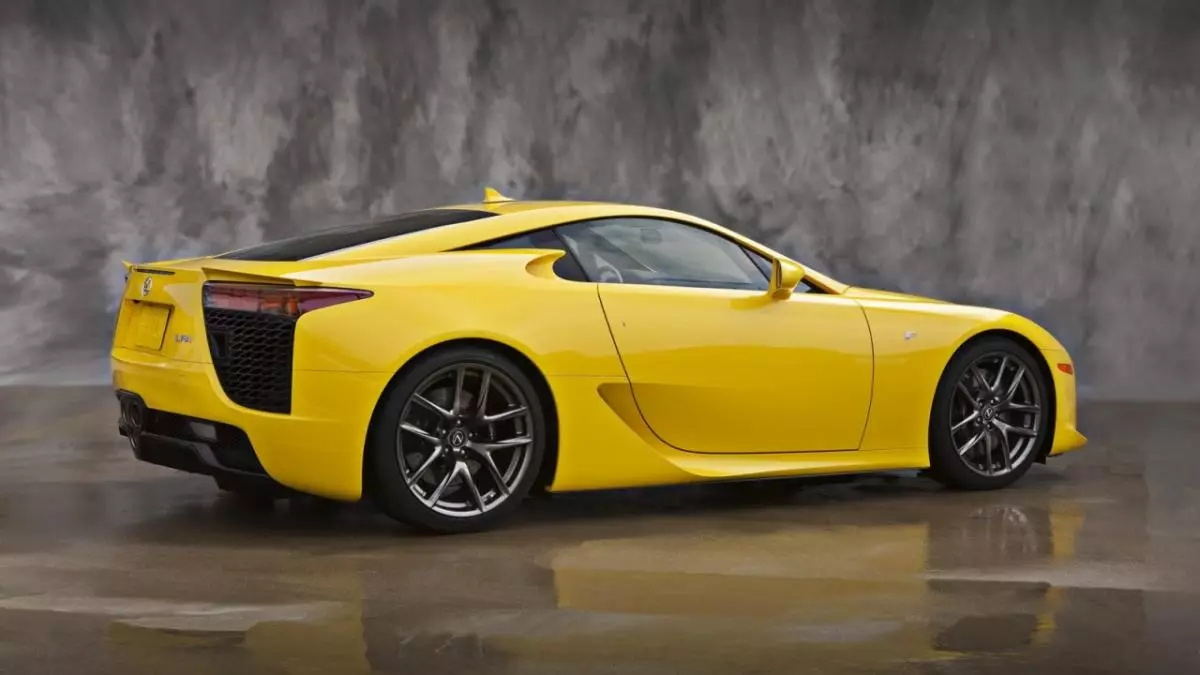 Mbola manana Lexus LFA vaovao 12 ny mpivarotra amerikana