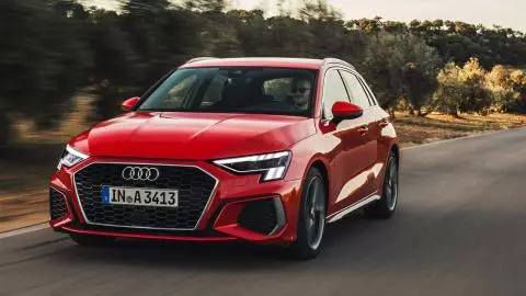 Тествайте Audi A3 Sportback 2020 35 TDI