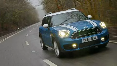 Próf Mini Countryman 2017