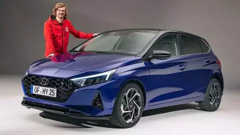 We got on the Hyundai i20 2020