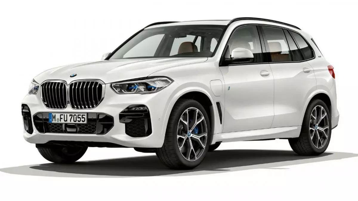 BMW X5 xDrive45e iPerformance: dengan 394 hp dan jangkauan listrik 80 km