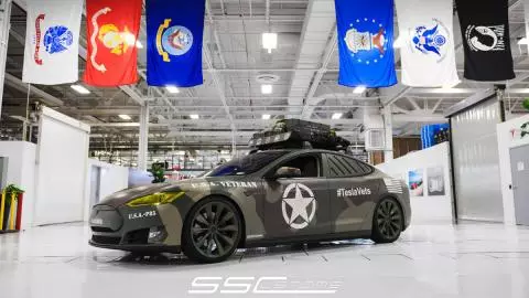 Tesla Model S camouflage - ka pele