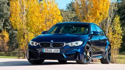 Test BMW M3 kev ua si sedan German khoom kim heev M kev ua tau zoo