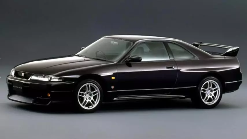 Nissan Skyline GT-R R33