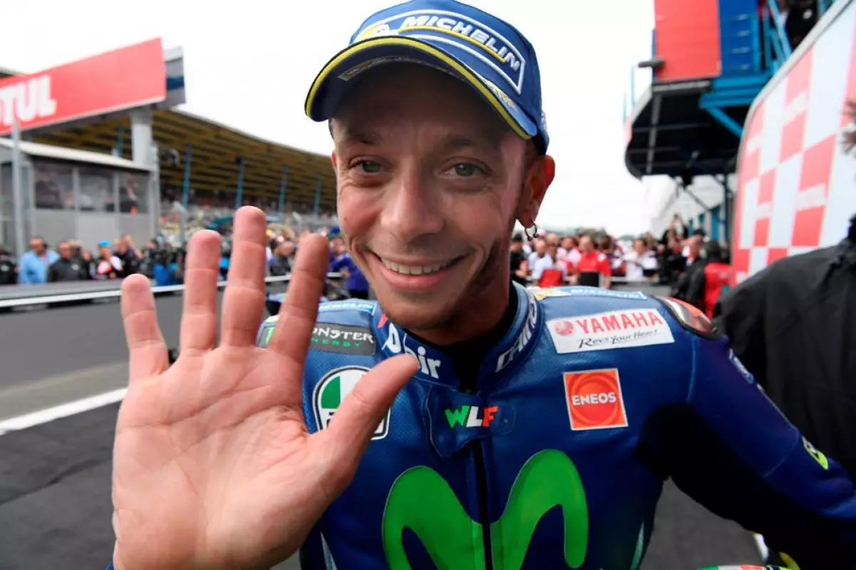 Valentino Rossi ndi unyamata wamuyaya: zinsinsi zake ndi ziti?