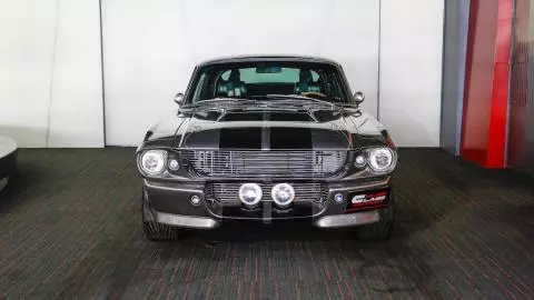 60 Экинчи Ford Mustang Eleanor