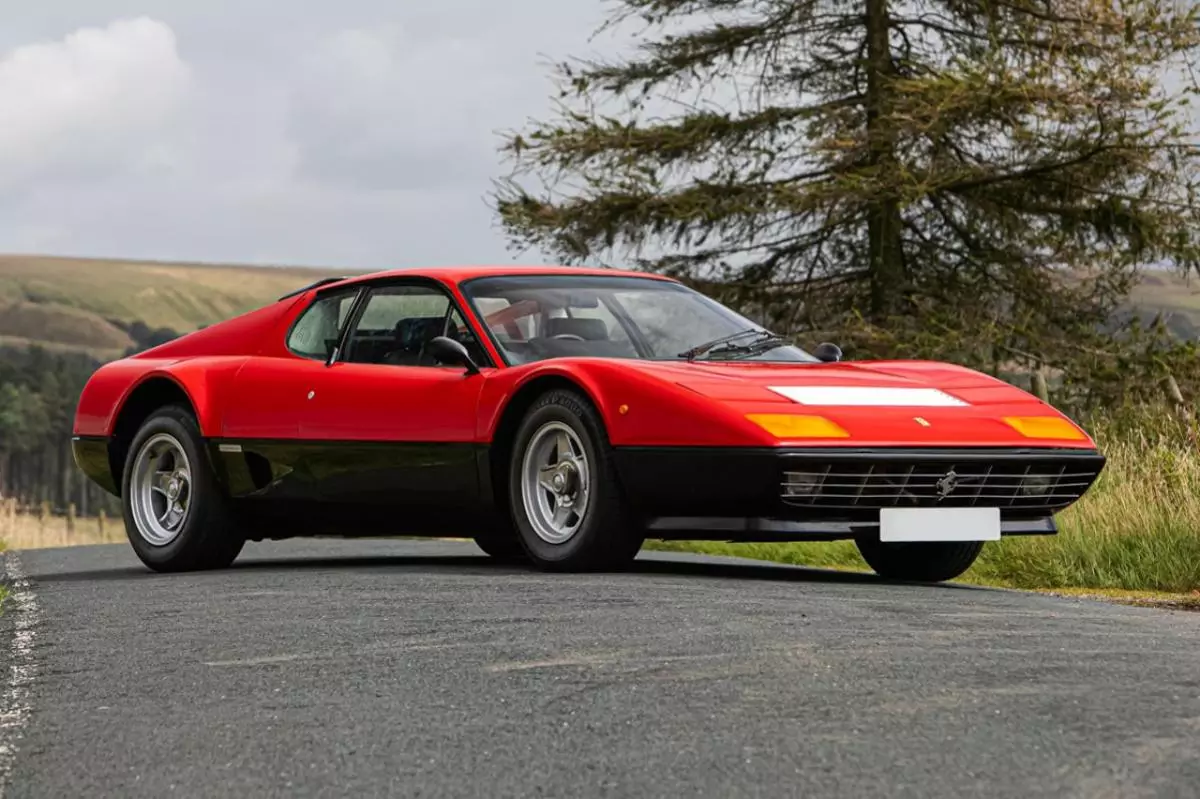 เรื่องราวอันน่าทึ่งของ Ferrari 512 BB