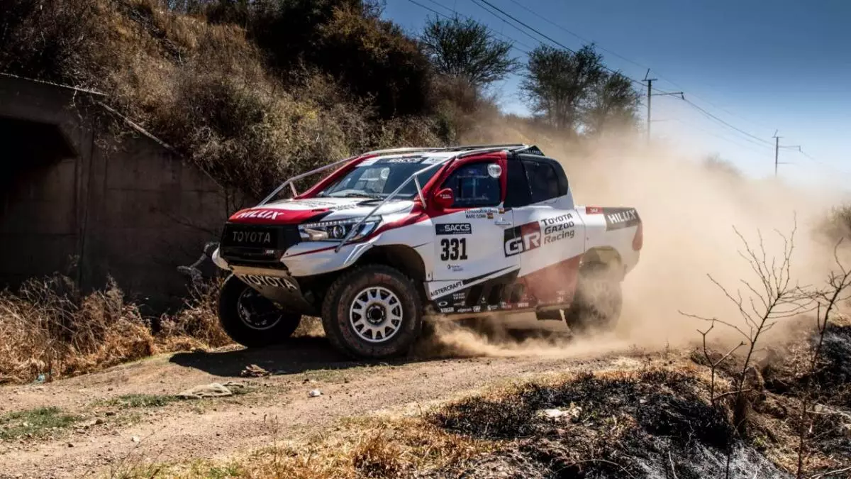 Alonso, it-tielet fil-klassifika għall-ewwel rally raid tiegħu