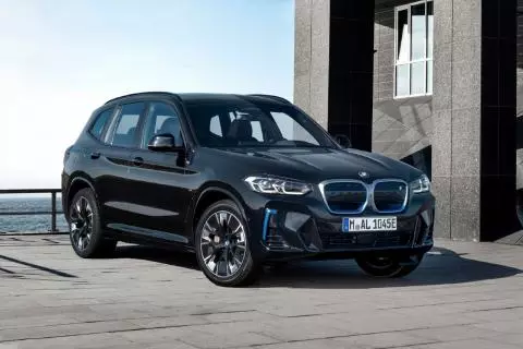 BMW iX3 2022.a