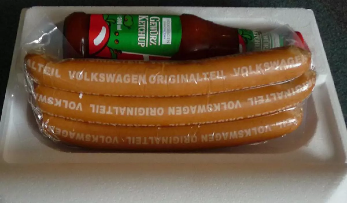 Volkswagen sausages: கார்கள் மட்டும் பிராண்டில் வாழவில்லை