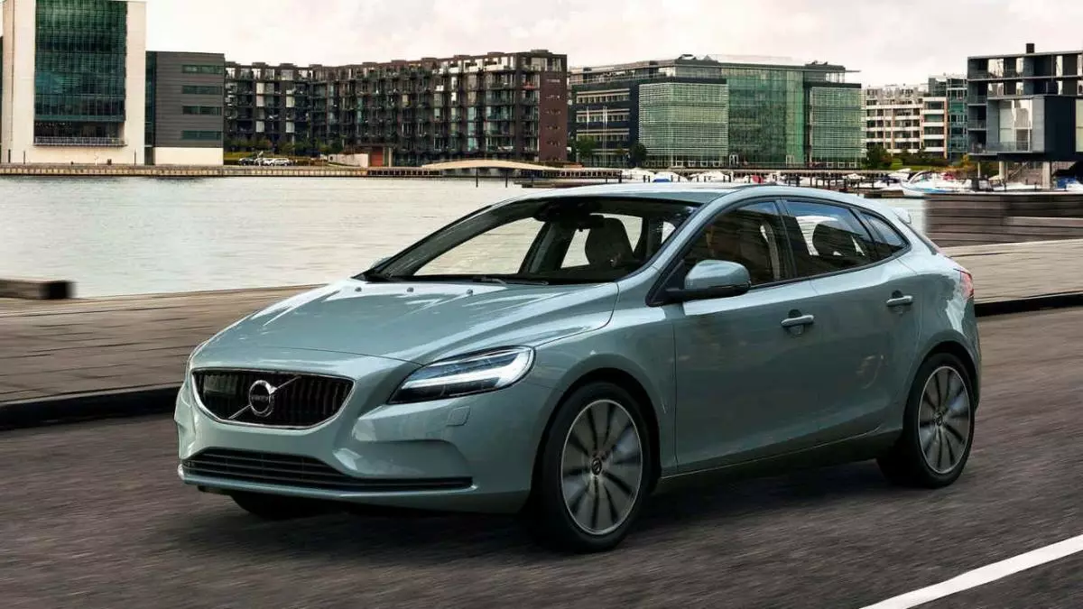 Hvort er betra, Volvo V40 eða Audi A3?