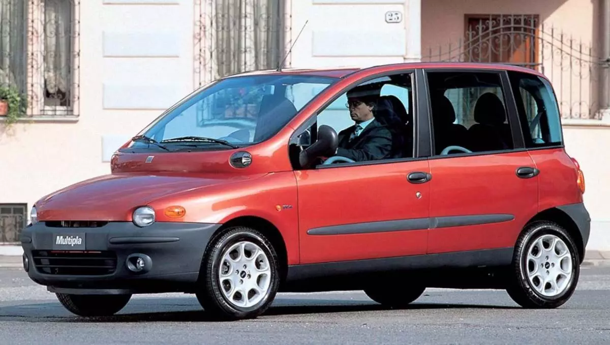 Potso ea Labobeli: na Fiat Multipla ea utloahala ka 2020?