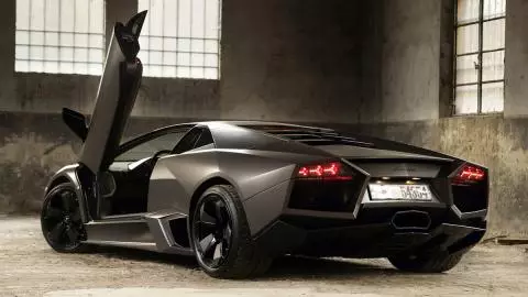 ngaran-mobil-lamborghini-reventon