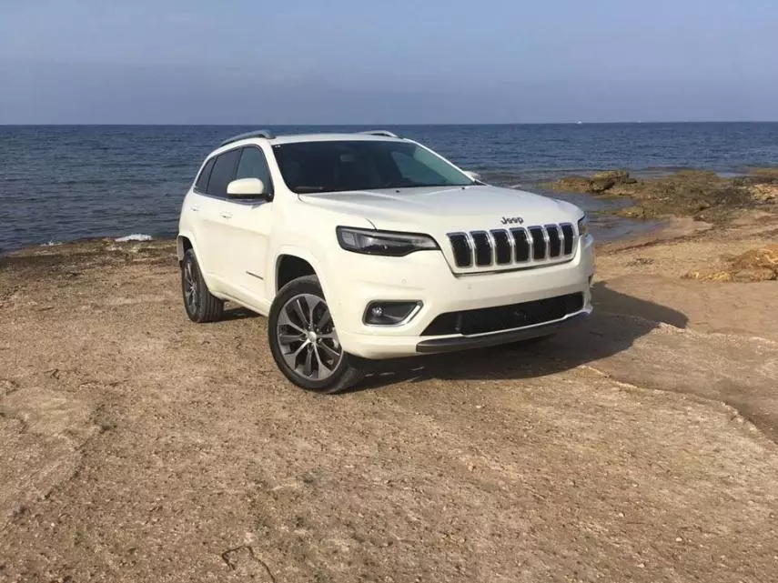 2018 Jeep Cherokee թեստային պատկերասրահ