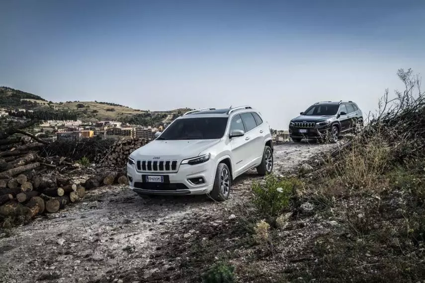 Novi Jeep Cherokee 2018