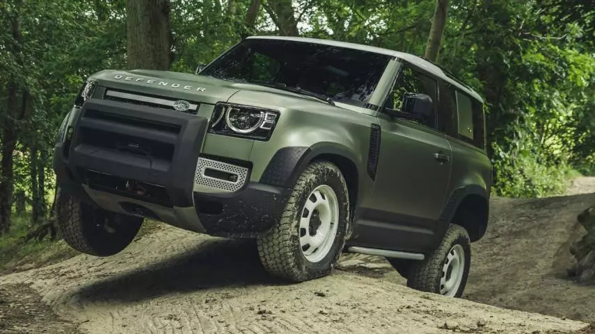 Land Rover Defender 2020