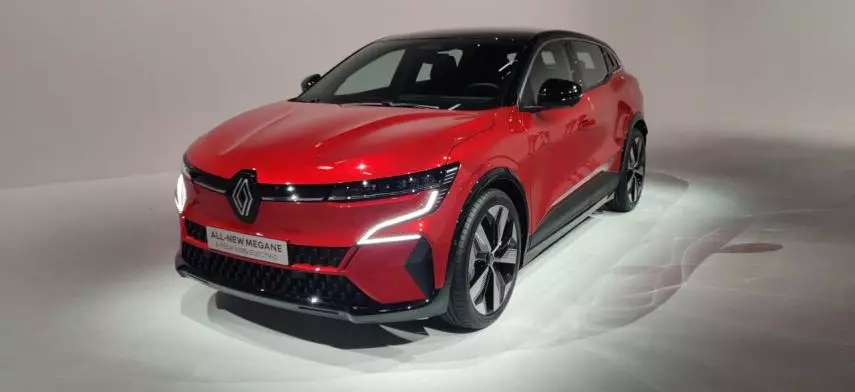 E-Dechnoleg Renault Megane newydd 2021