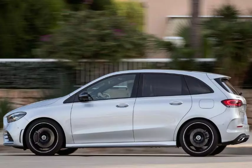 Mercedes Class B plug-in hybrid, lima ka hiyas ug duha ka depekto