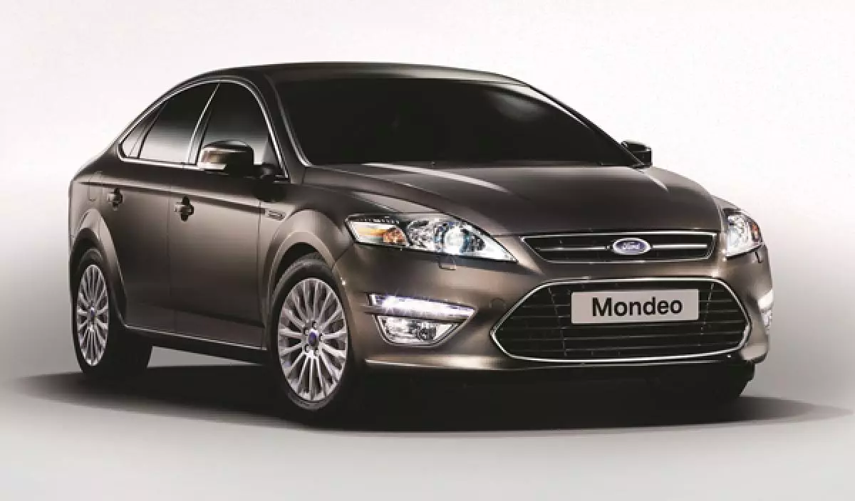 Ford Mondeo Limited Edition: mas mahusay na gamit