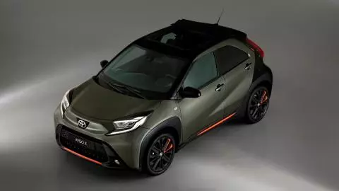 تويوتا Aygo Cross