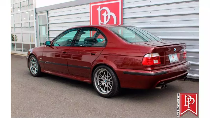 bmw-m5-second-hand_rear-side