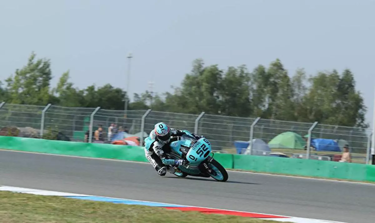 ફ્રી પ્રેક્ટિસ Moto3 Brno 2015: ડેની કેન્ટ સમાનતાનો આદેશ આપે છે