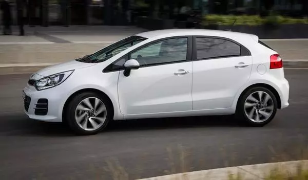 Kia Rio 2015, на Парыжскім аўтасалоне 2014 4193_7