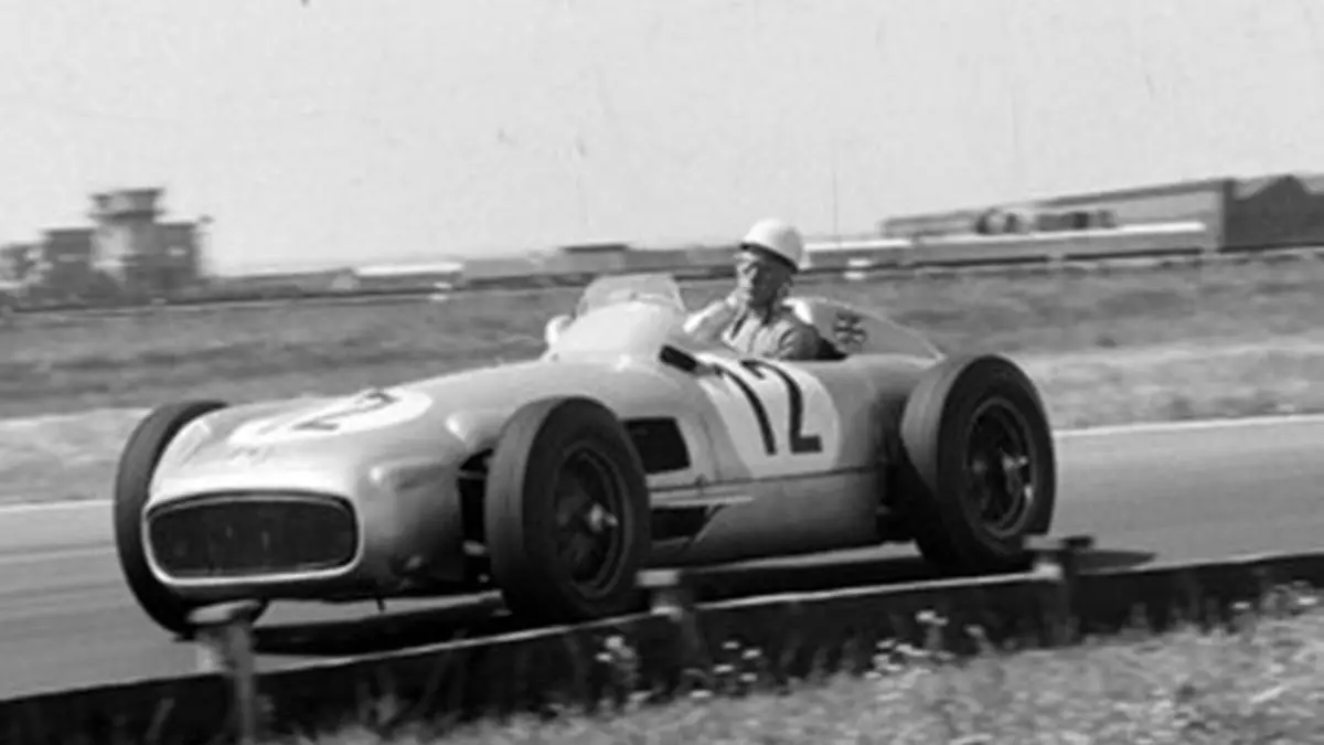 Stirling Moss: Zgodba o nekronanem prvaku F1