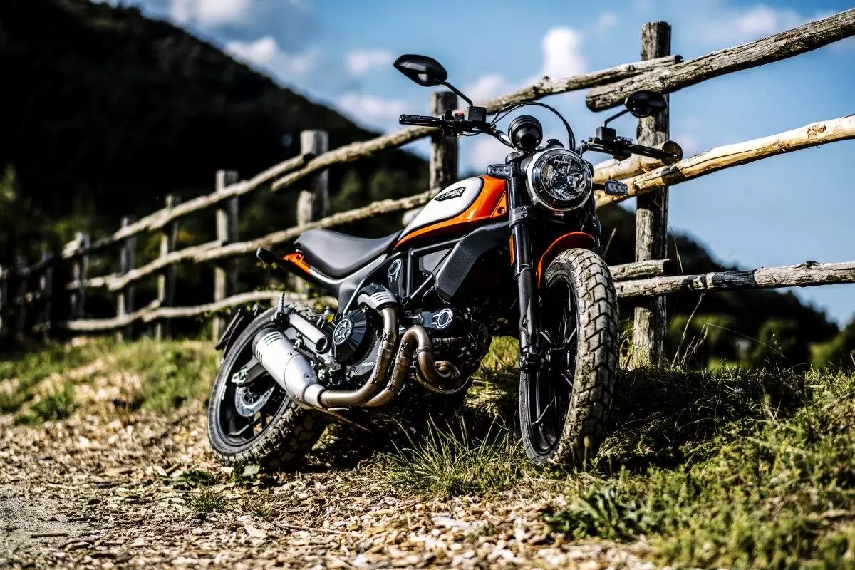 Tshiab Ducati Scrambler Icon 2019: kev txhim kho tseem ceeb