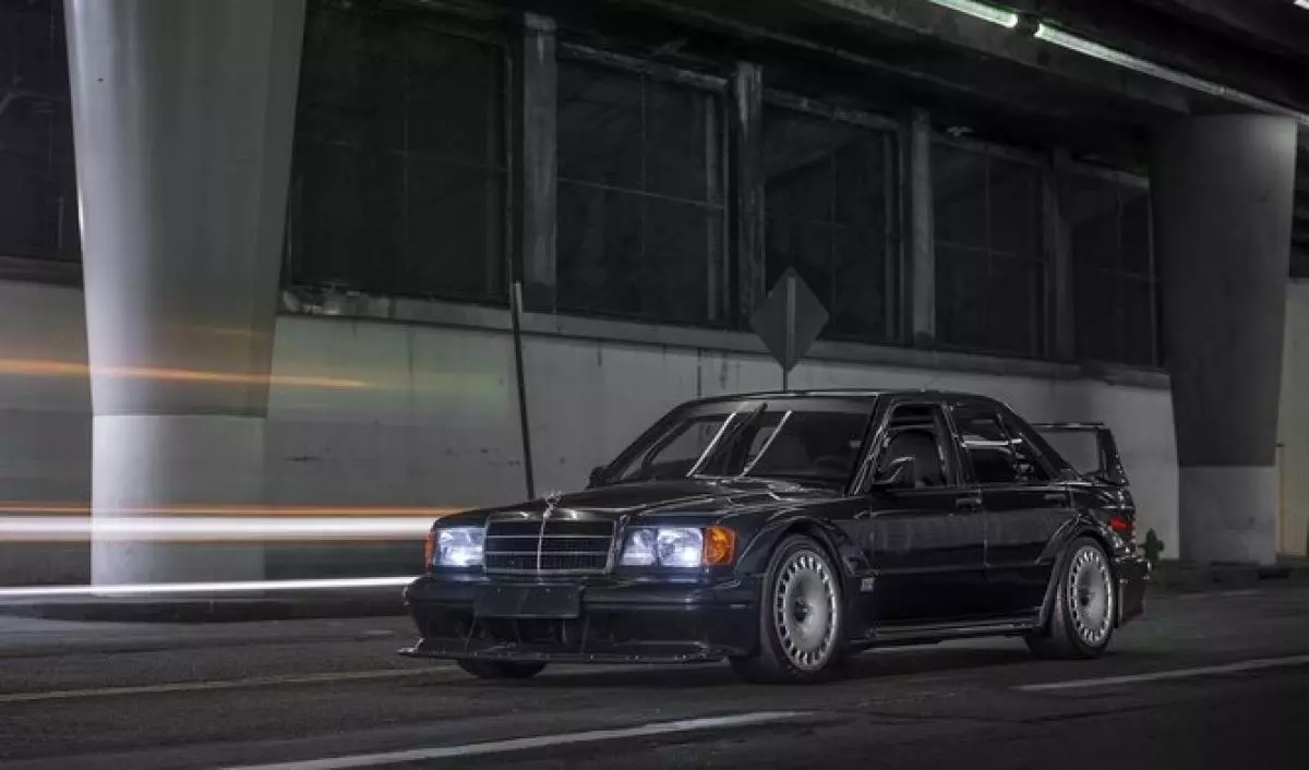 Itong Mercedes 190E 2.5-16 Evolution II ay aakyat para sa auction