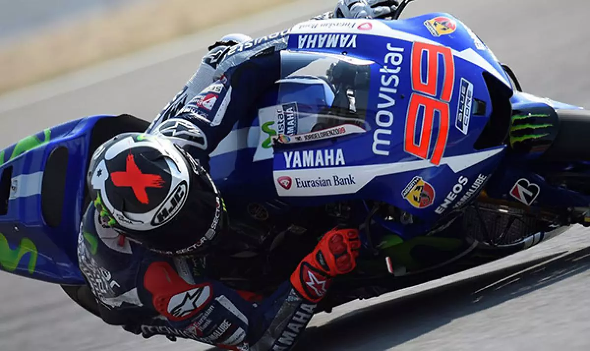 Təsnifat MotoGP Brno 2015: Lorenzo saatı pozur