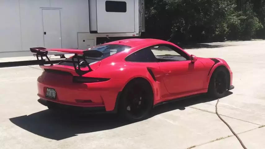 Jediná 911 GT3 RS na světě s manuální převodovkou