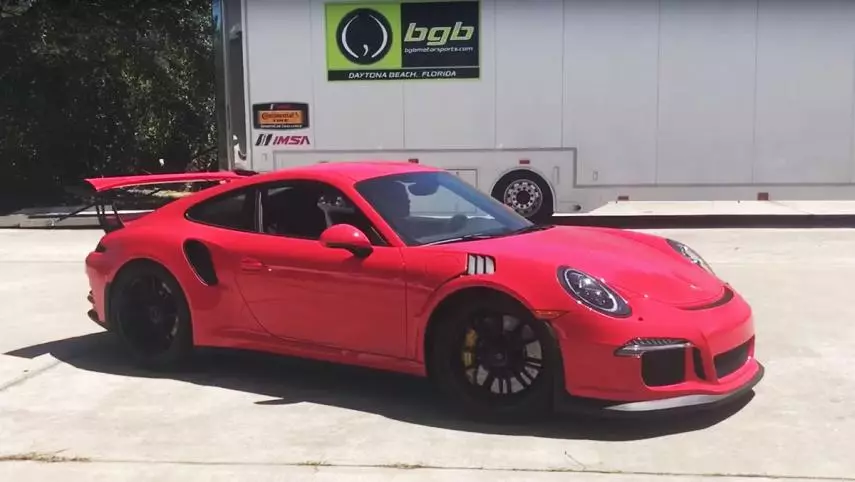 Jediná 911 GT3 RS na světě s manuální převodovkou