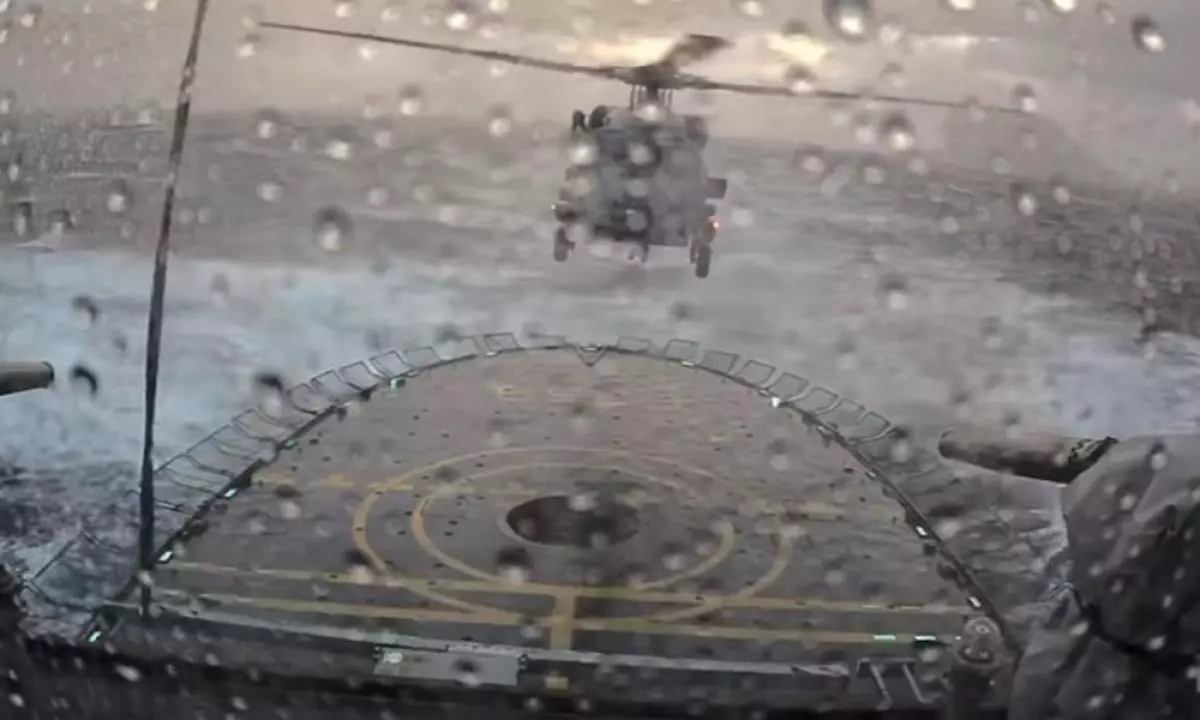 Zo landt een helikopter midden in een storm