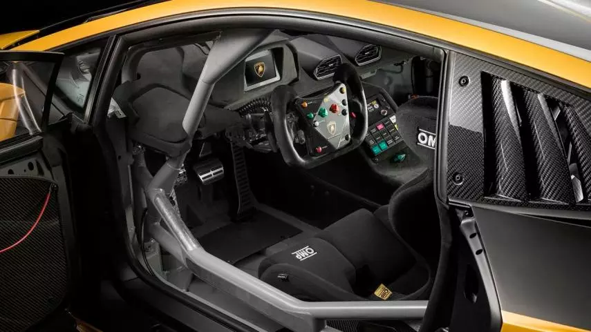 lamborghini-huracan-reventon-wheel_cockpit