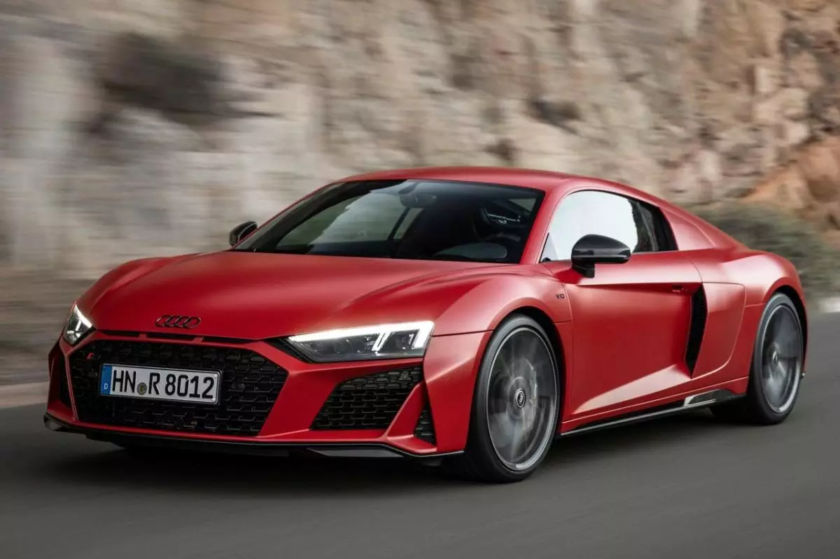 Všetky nové autá Audi sa začnú predávať v roku 2022
