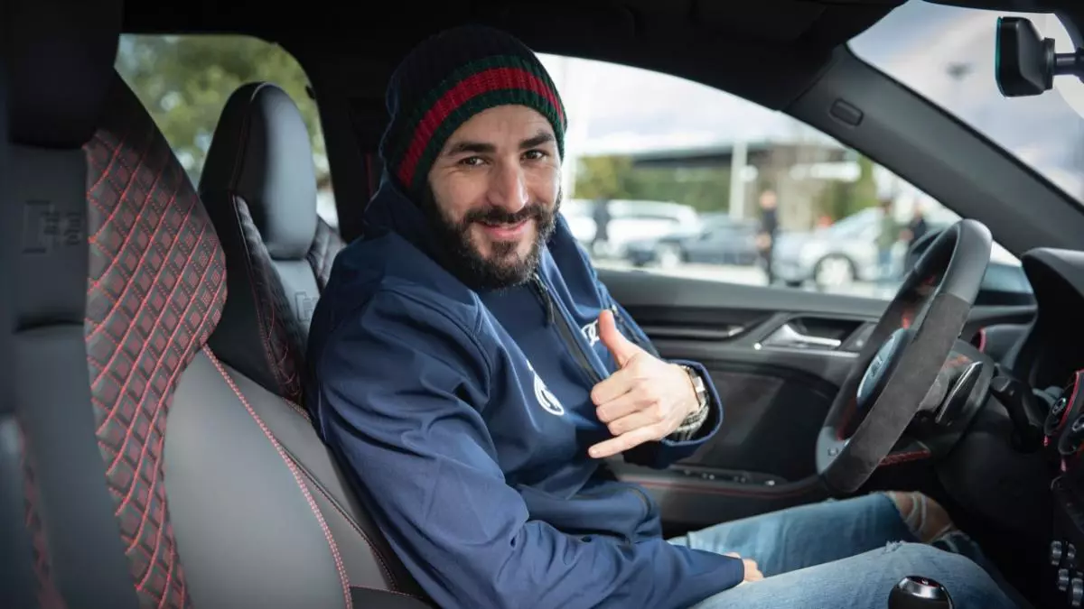 Inihambing ni Karim Benzema ang kanyang sarili sa isang Formula 1