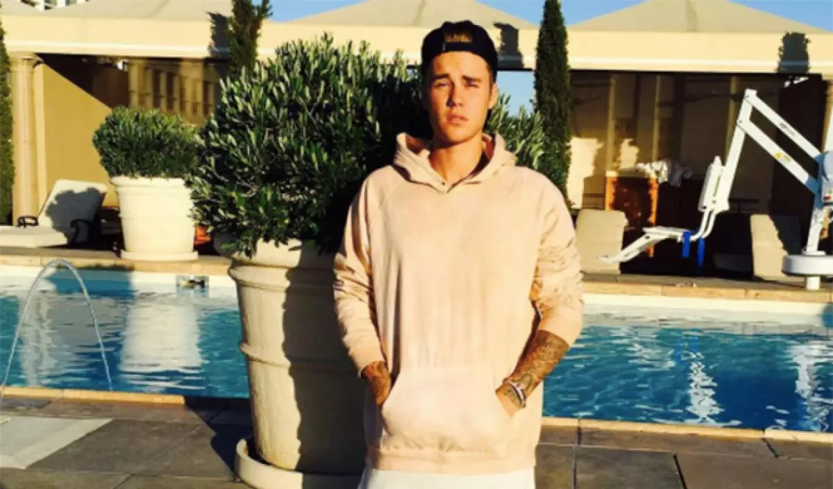 Justin Bieber ya zana Ferrari nasa - cikin shuɗi mai haske!