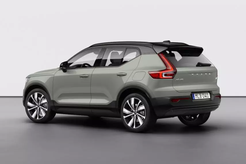 Volvo XC40 রিচার্জ পরীক্ষা করুন