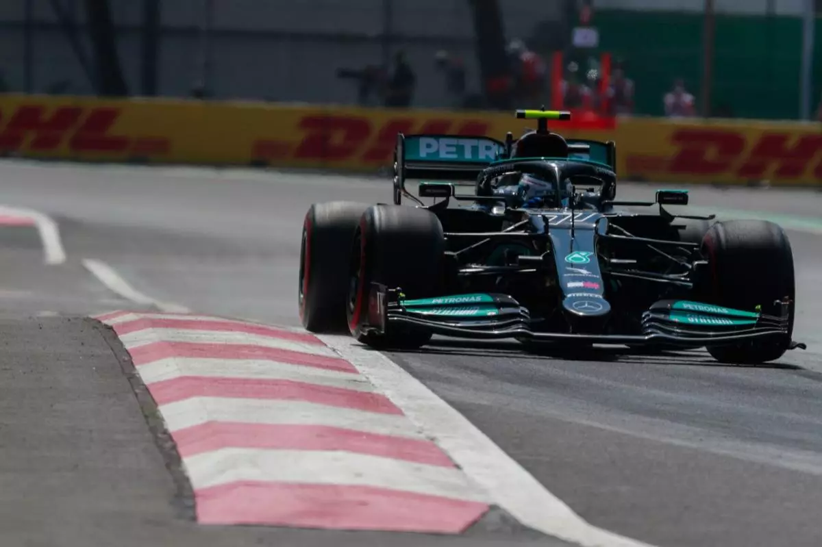 2021 Meksikansk GP, gratis trening 1: Mercedes regler, Red Bull tar det med ro